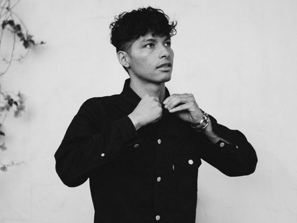 A.CHAL – laut.de – Videos