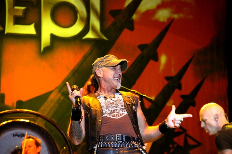Accept – Mark Tornillo (13/19) – Ein würdiger Freitagsheadliner – laut ...