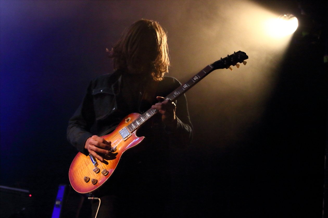 All Them Witches – Ben McLeod (6/12) – Ausverkauftes Haus während der ...