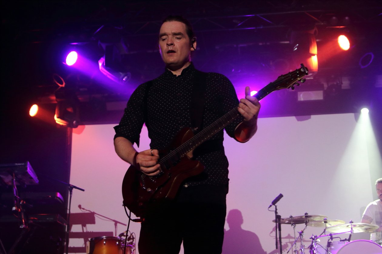 Anathema – Vincent Cavanagh. (4/15) – "The Optimist" an Halloween in ...