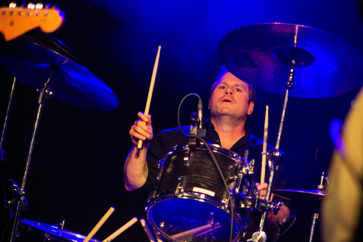 And You Will Know Us By The Trail Of Dead – Jason Reece. (3/15) – laut ...