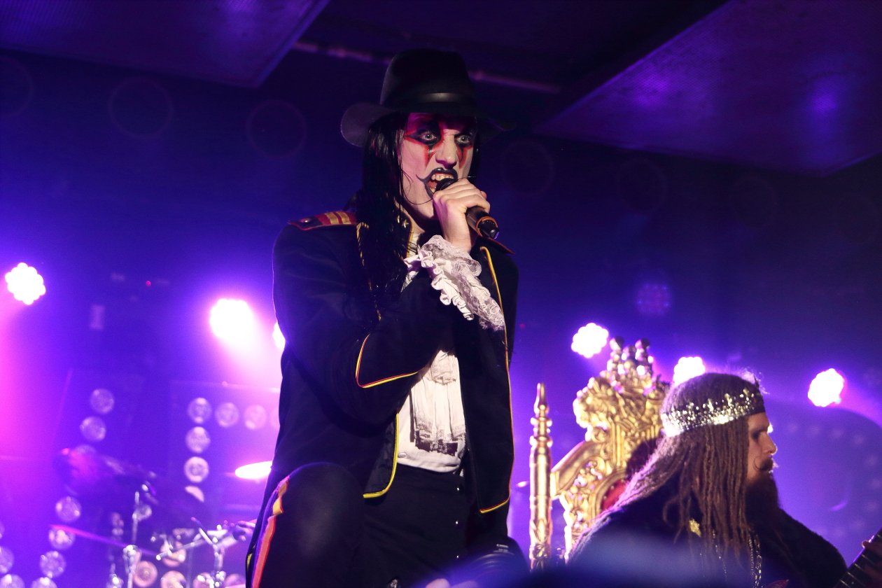 Avatar – Avatar (8/16) – Der König von Avatar Country auf Staatsbesuch ...