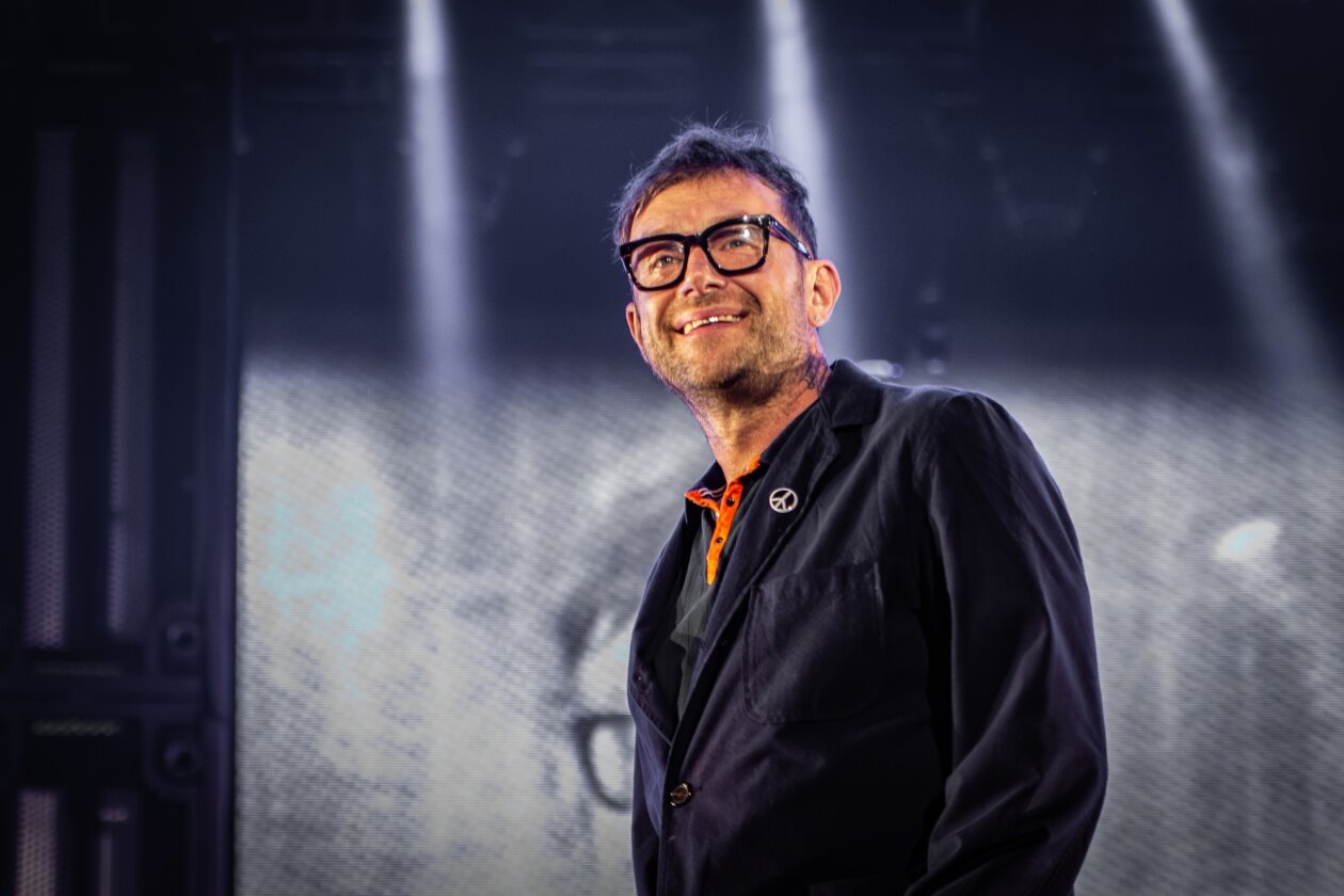 Blur – Damon Albarn. (24/27) – Damon Albarn und Kollegen nach acht Jahren Pause zurück auf ...