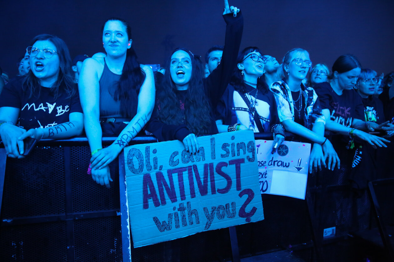 Bring Me The Horizon – Bring Me The Horizon. (7/19) – Fan-Gottesdienst ...