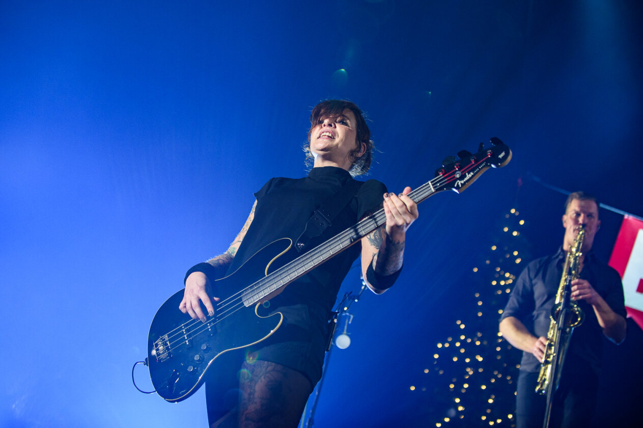 Broilers – Broilers. (2/16) – Im ausverkauften "Santa’s Action Club ...