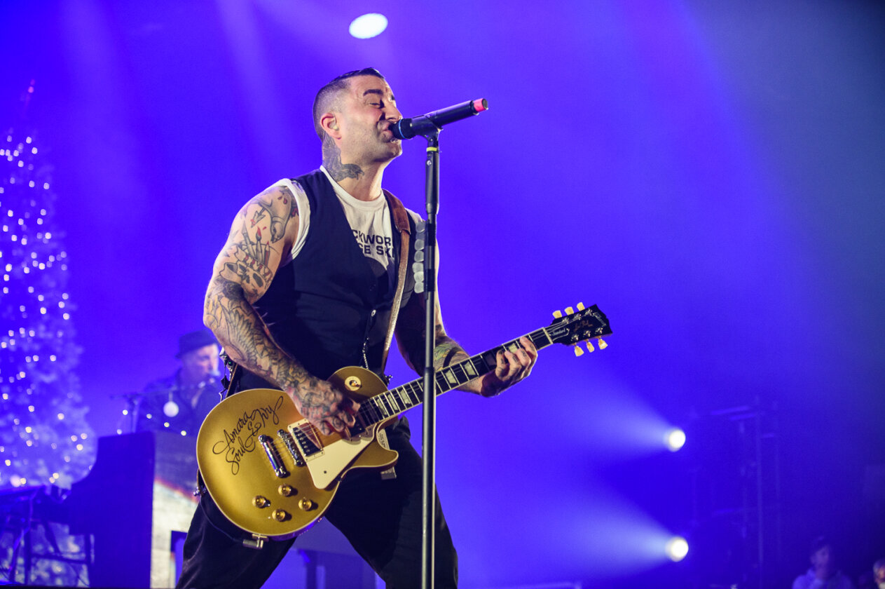 Broilers – Broilers. (5/16) – Im ausverkauften "Santa’s Action Club ...