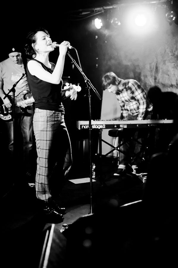 Cäthe – Cäthe. (14/14) – Cäthe beim Tourstart in Köln - checkt die ...