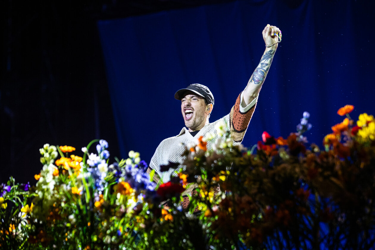 Casper – Casper. (6/10) – Party im Blumenmeer: Casper live. – laut.de ...