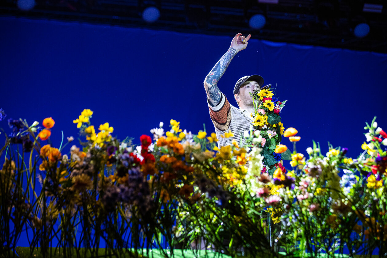 Casper – Casper. (9/10) – Party im Blumenmeer: Casper live. – laut.de ...