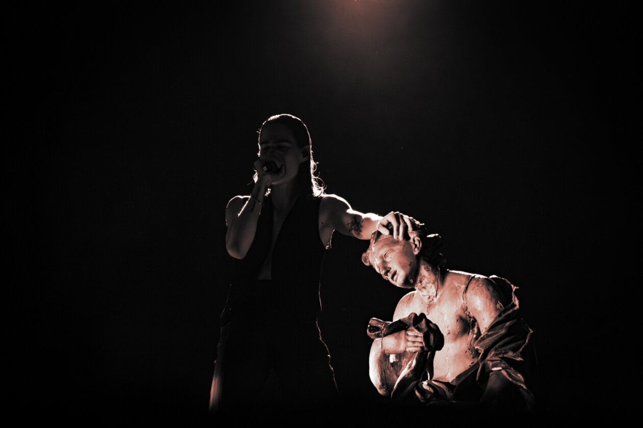 Christine And The Queens – Paranoïa, Angels, True Love (6/25 ...