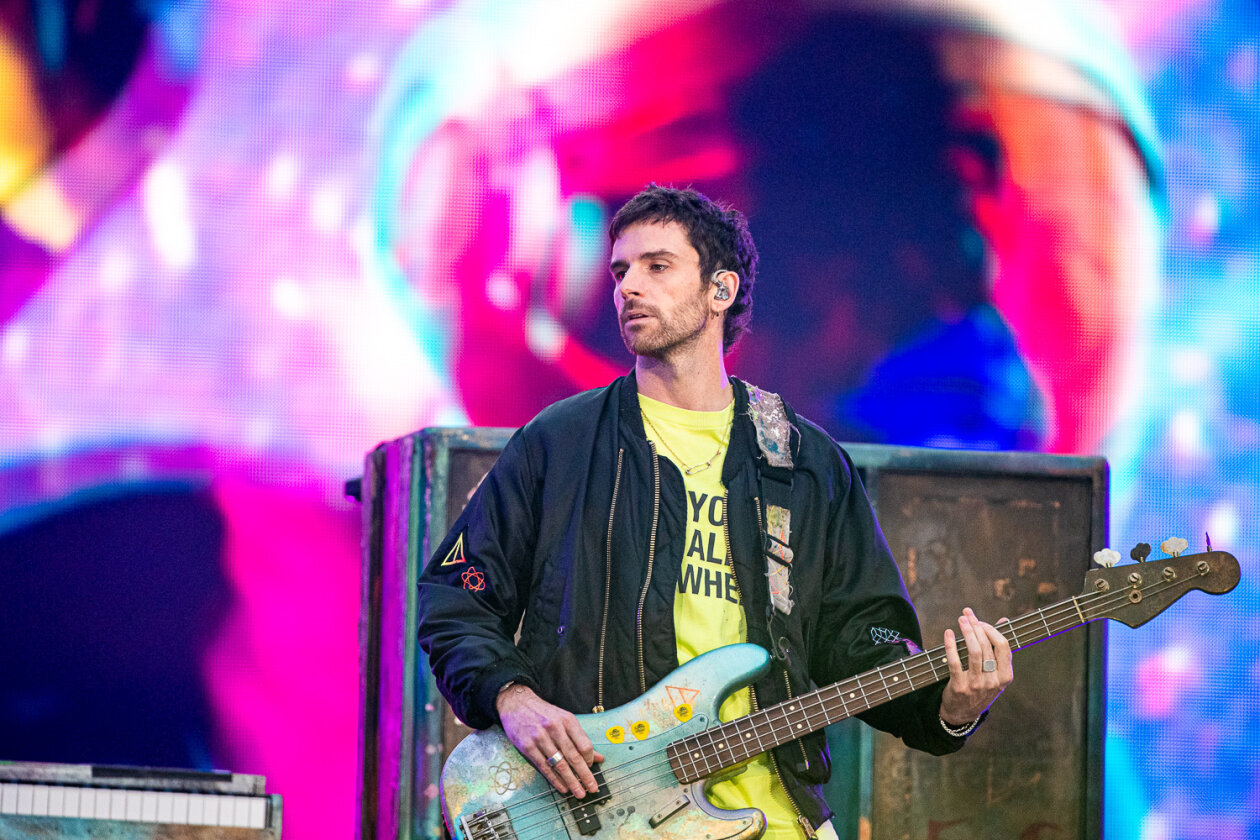 Coldplay – Guy Berryman. (6/24) – Coldplay auf Music Of The Spheres ...