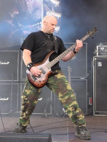 Communic – (2/10) – Communic haben das Potential, bald zu den ganz ...