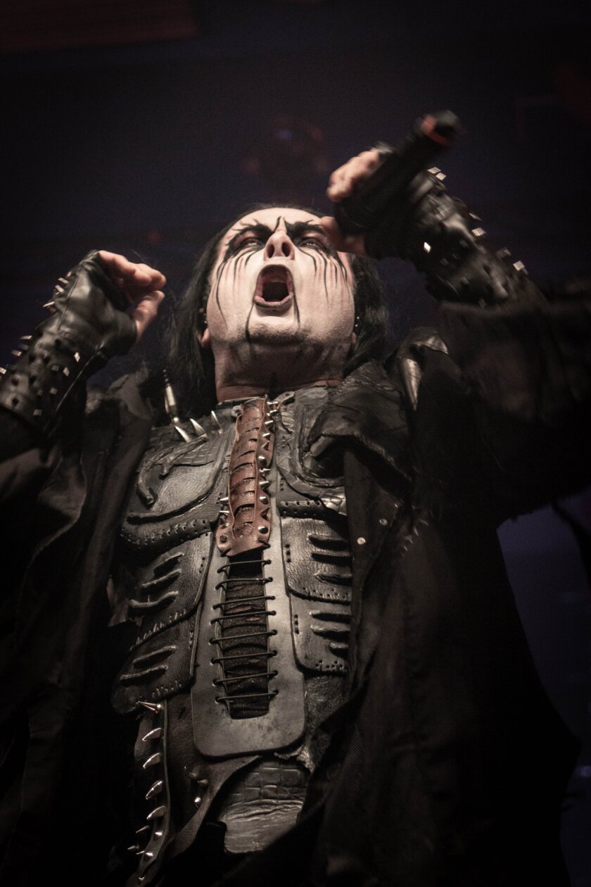 Cradle Of Filth – Dani Filth. (12/14) – Dark Horses And Forces: Cradle ...