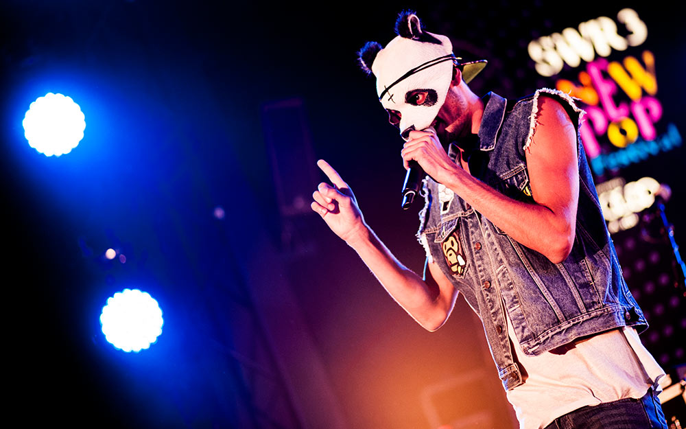 Cro – Cro. (1/12) – Cro beim SWR3 New Pop Festival 2012 in Baden-Baden ...