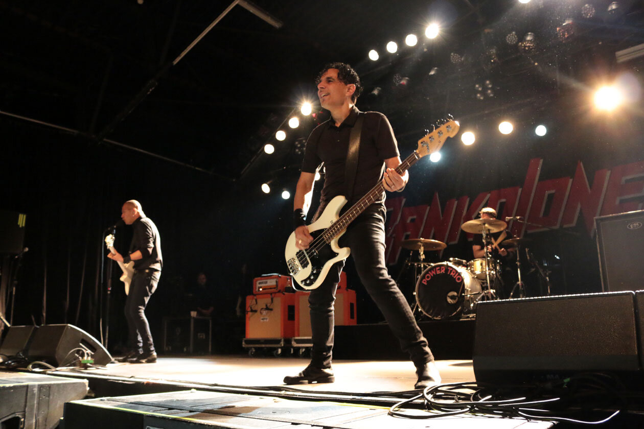Danko Jones – John, Danko und Rich Knox. (6/16) – Danko und Band gehen ...