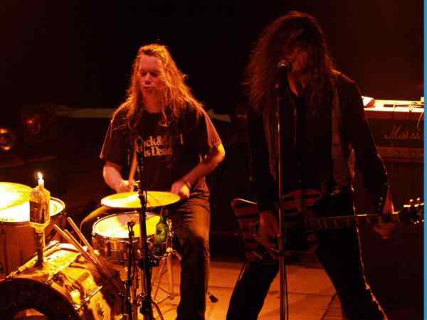Dead Moon – (21/32) – Dead Moon am 15. November 2006 vor der halben ...