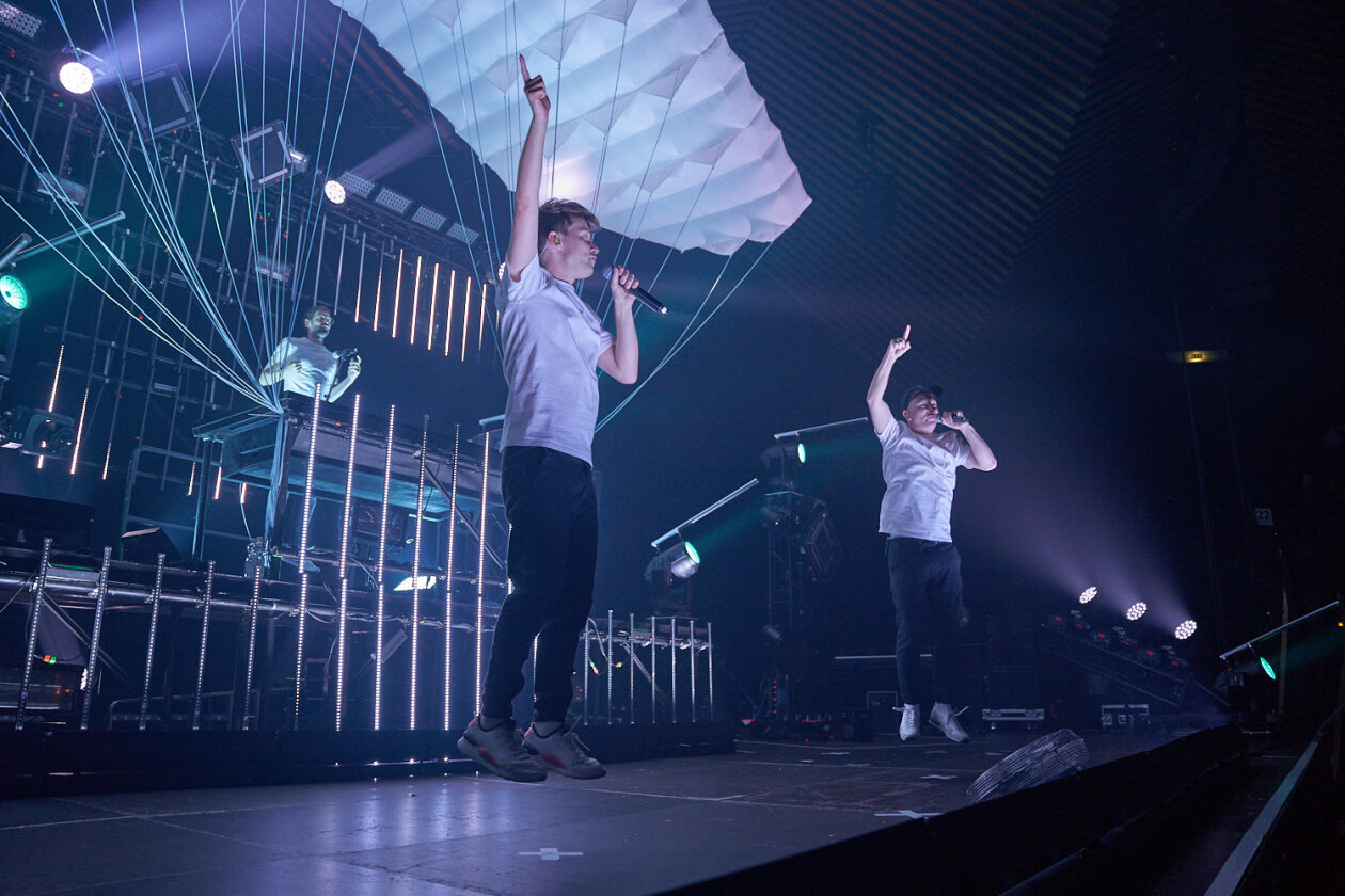 Deine Freunde – Deine Freunde. (13/17) – Es gibt was zu feiern: 10 ...