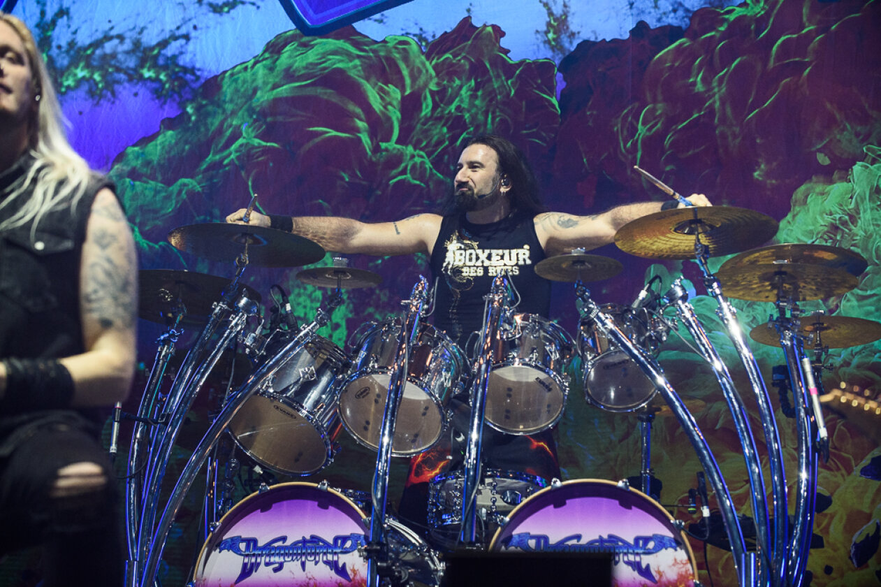 DragonForce – DragonForce. (11/17) – Im Live-Doppelpack mit Powerwolf ...