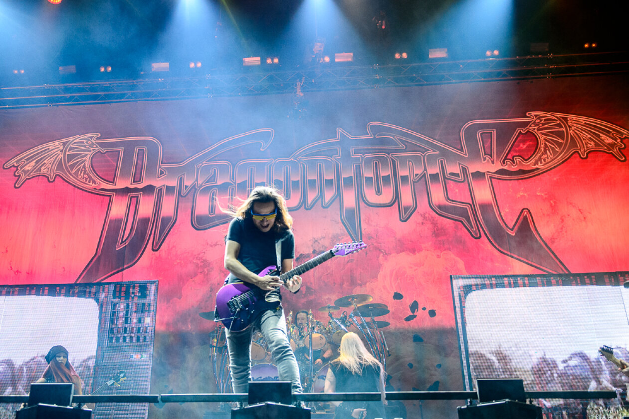 DragonForce – DragonForce. (12/17) – Im Live-Doppelpack mit Powerwolf ...