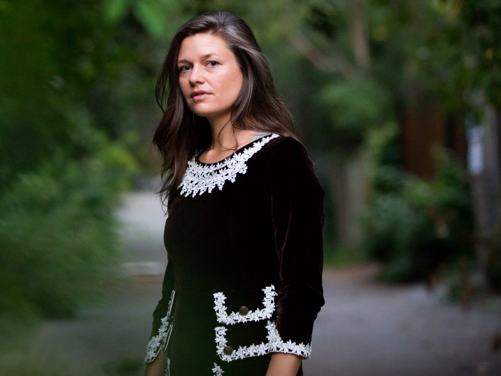 Emily Millard – laut.de – Band