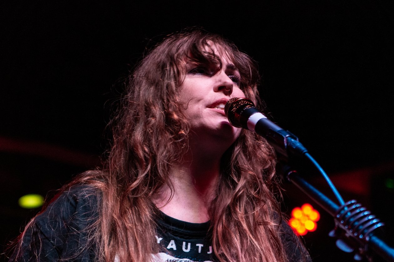 Emma Ruth Rundle – Emma Ruth Rundle. (10/16) – Die letzten Gigs der "On ...