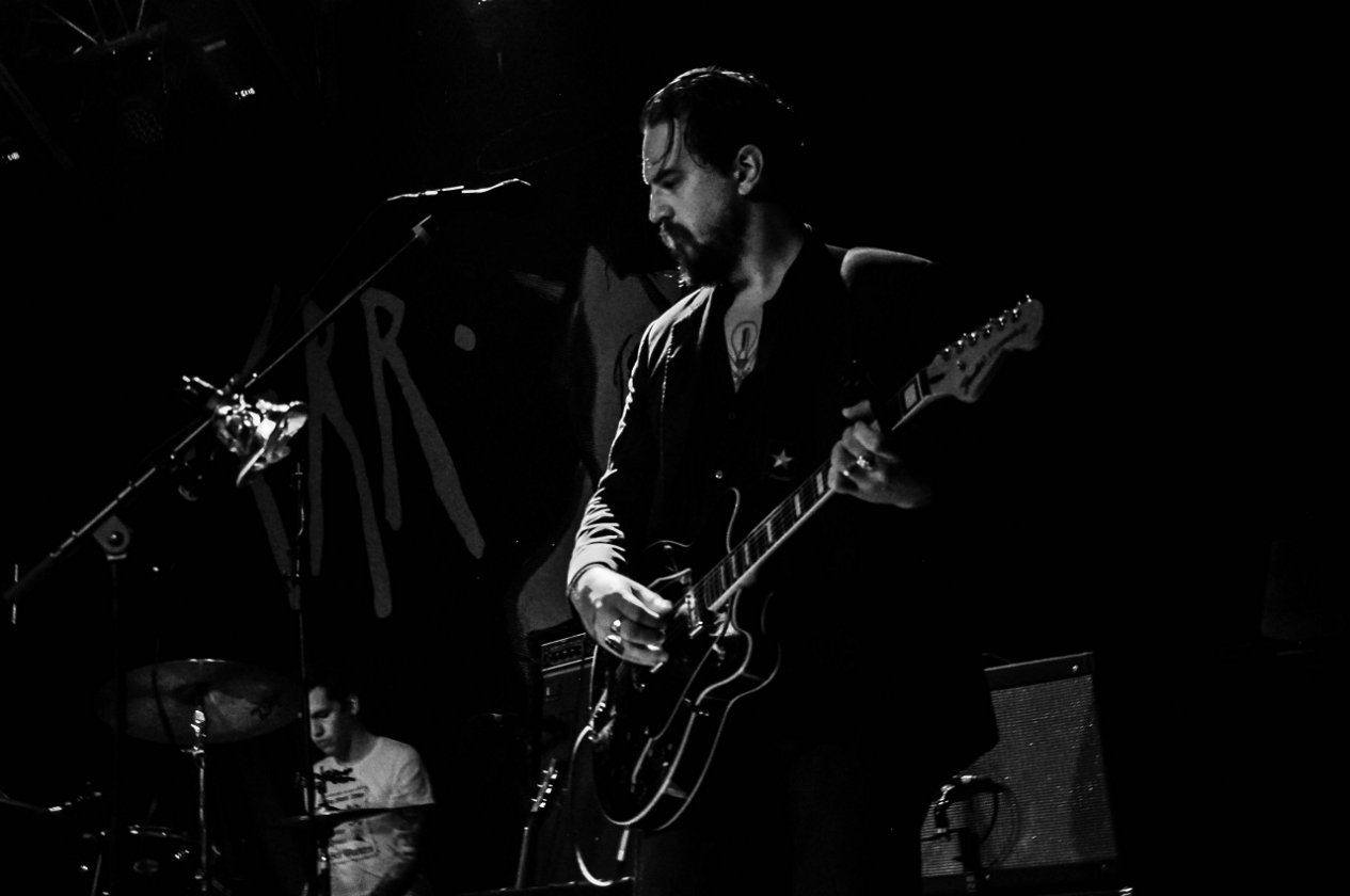 Emma Ruth Rundle – Evan Patterson. (9/19) – On Dark Horses - live in ...