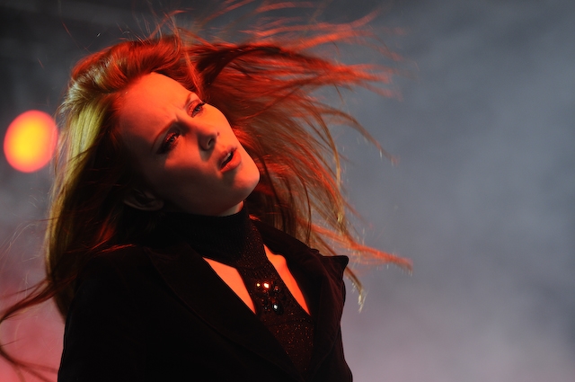 Epica – (8/18) – Simone Simons als Blickfang beim M'era Luna 2008 ...