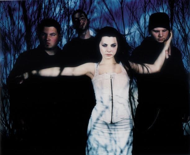 Evanescence – (7/8) – Die Band um Sängerin Amy Lee – laut.de – Foto