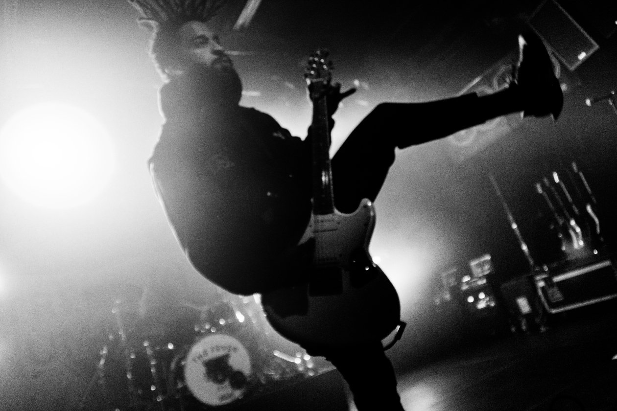 Fever 333 – Gitarrist Stephen Harrison. (6/30) – D333monstration im ...