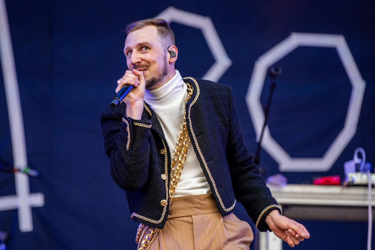 Alligatoah. (11/92) – Endlich wieder! 75.000 Fans rockten mit ...