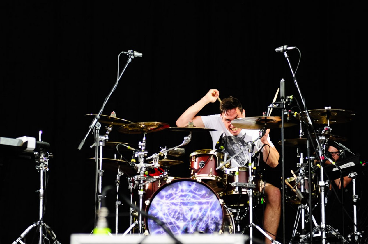 Rob Rolfe, der Drummer von ... (11/65) – Muse, The Libertines, Bad ...