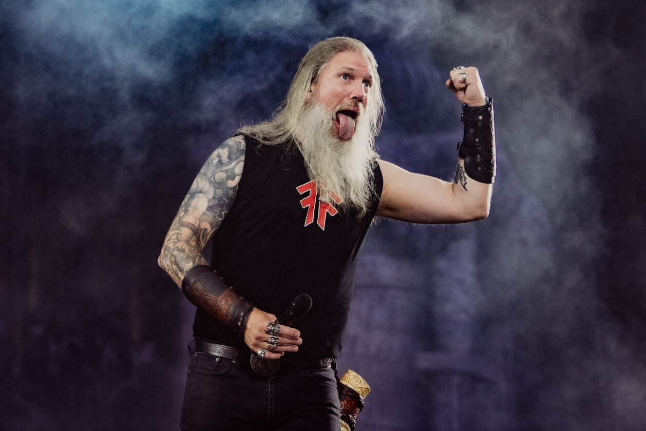 Zunge raus! (51/91) – Korn, Amon Amarth, The 69 Eyes, Testament ...