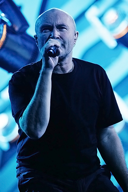 Genesis – (2/24) – Nach 15 Jahren wieder gemeinsam auf der Bühne: Phil ...