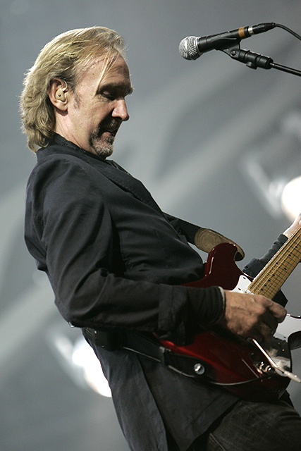 Genesis – (19/24) – Nach 15 Jahren wieder gemeinsam auf der Bühne: Phil ...