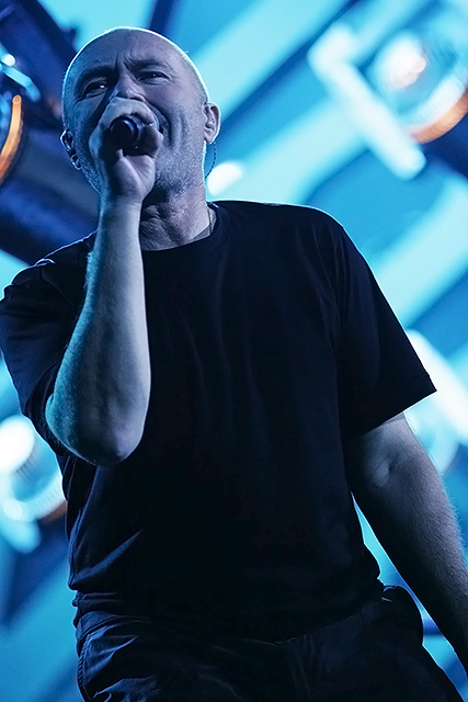 Genesis – (21/24) – Nach 15 Jahren wieder gemeinsam auf der Bühne: Phil ...