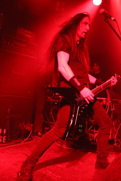 Heathen – Lee Altus (7/14) – Mit Exodus knallt Lee Altus live deutlich ...