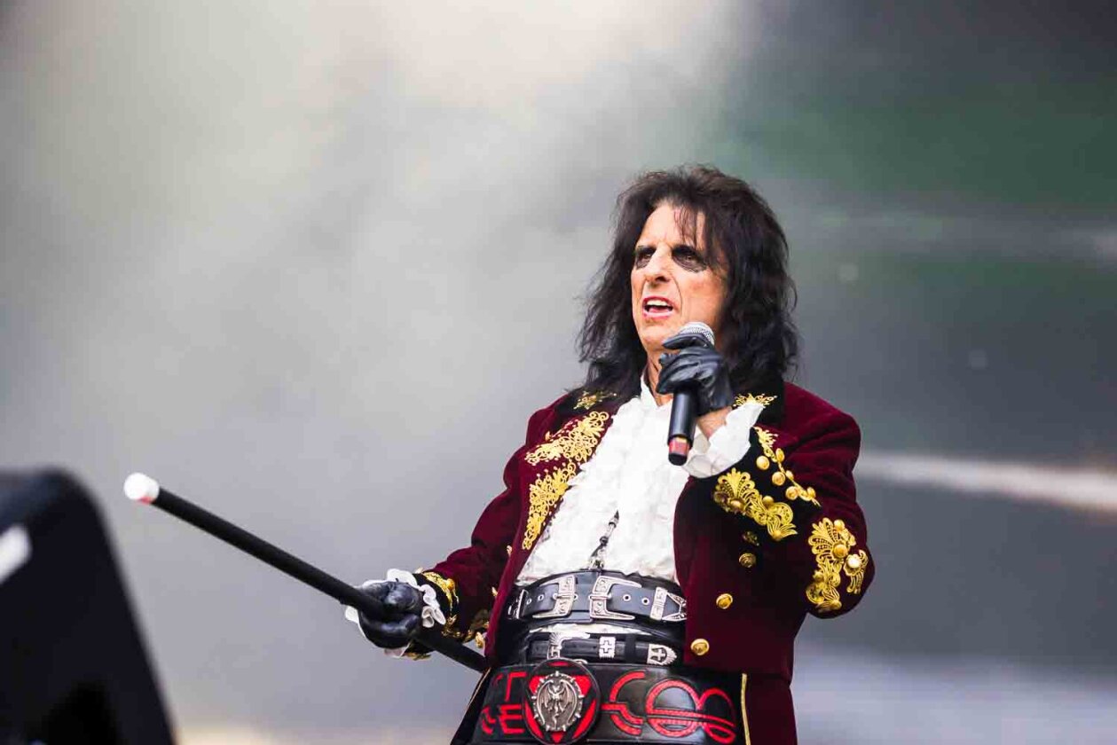 Hollywood Vampires – Alice Cooper. (2/20) – Rock-Supergroup: Johnny ...