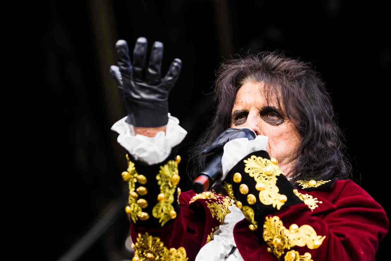 Hollywood Vampires – Alice Cooper. (18/20) – Rock-Supergroup: Johnny ...