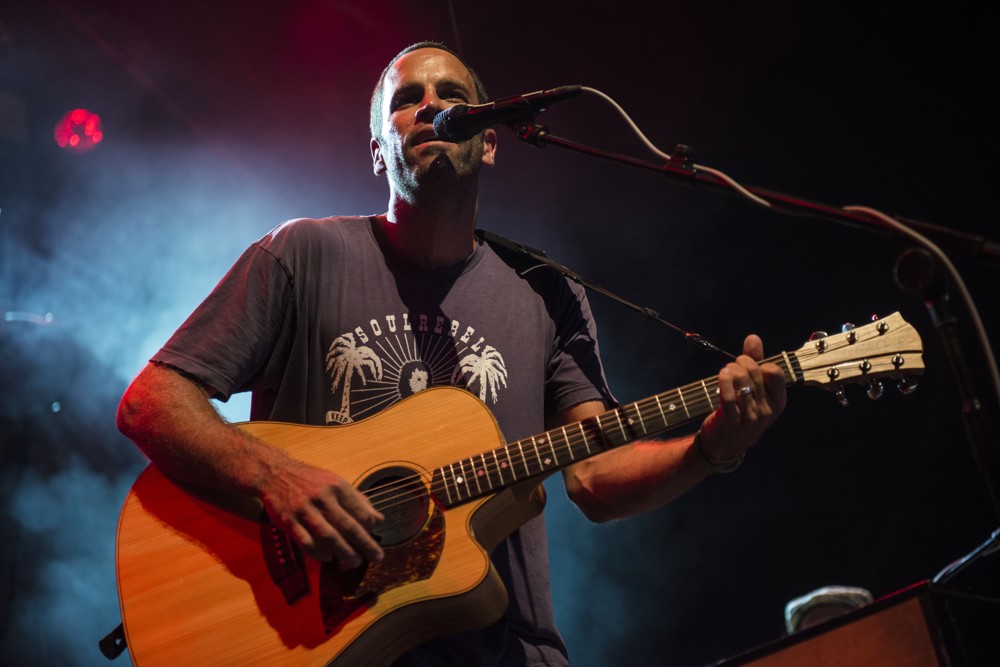 Jack Johnson – (17/18) – Jack Johnson bringt einen Hauch von von Hawaii ...