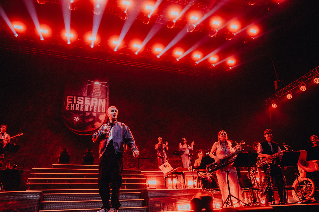 Jan Böhmermann – Jan Böhmermann & Rundfunk-Tanzorchester Ehrenfeld. (18 ...