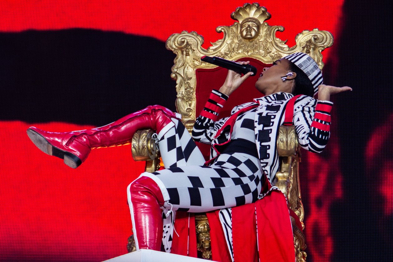 Janelle Monáe – Janelle Monáe. (9/31) – She's got the juice – als ...