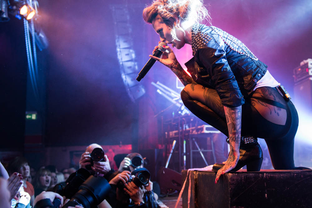 Jennifer Rostock – Jennifer Rostock. (15/18) – Ausverkauftes Haus in ...