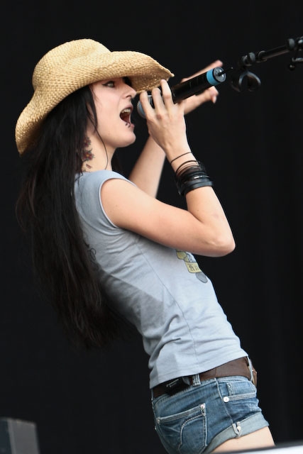 Jennifer Rostock – (4/20) – Die Wilde und ihre Jungs rockten das ...