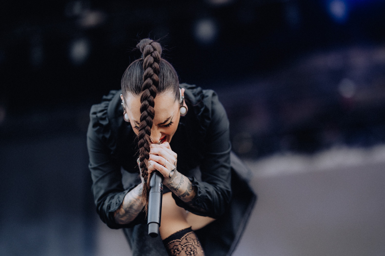 Jinjer – Jinjer. (1/14) – Die ukrainische Band gehört auf die Hauptbühne. – laut.de – Foto