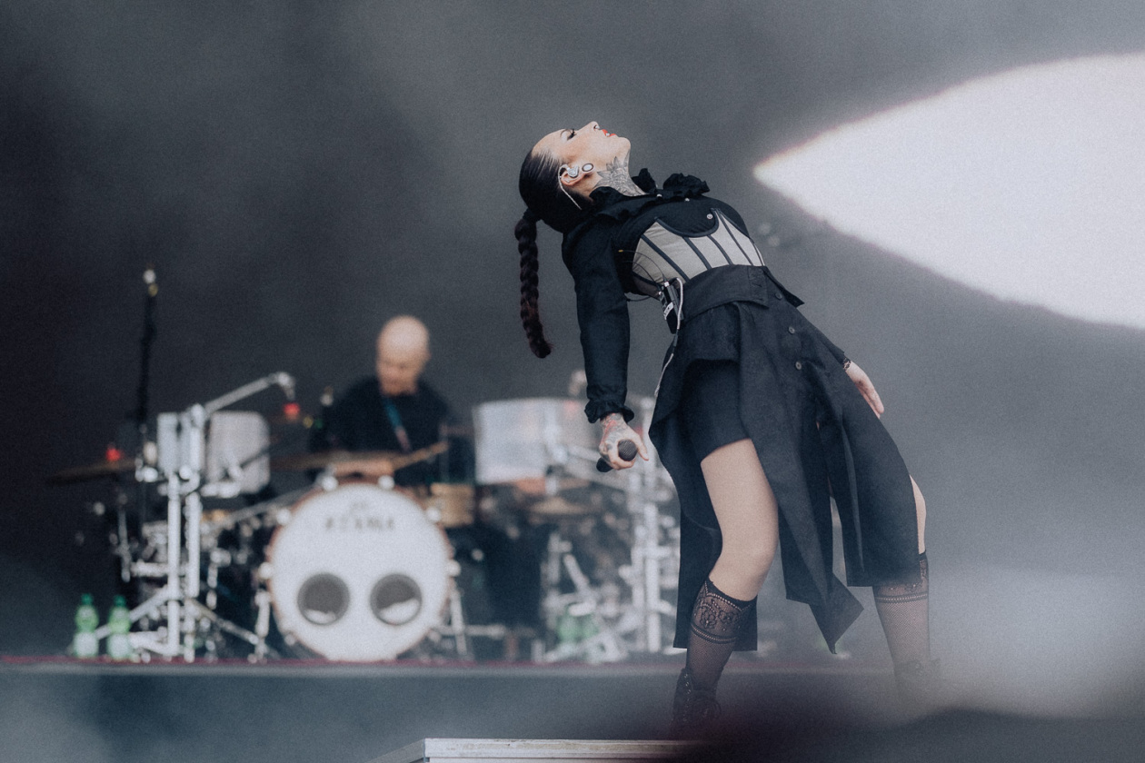 Jinjer – Jinjer. (2/14) – Die ukrainische Band gehört auf die ...