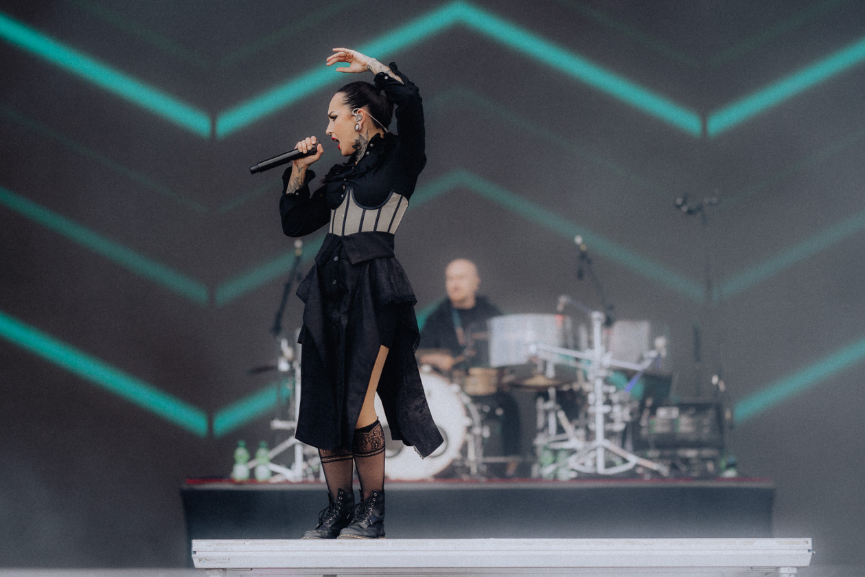 Jinjer – Jinjer. (10/14) – Die ukrainische Band gehört auf die ...