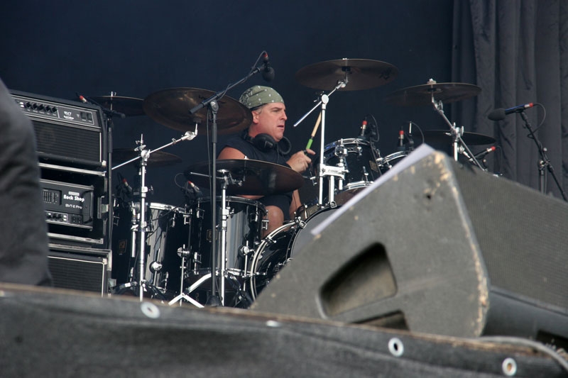 Jon Oliva's Pain – Christopher Kinder (5/13) – Bringen zusammen an die ...