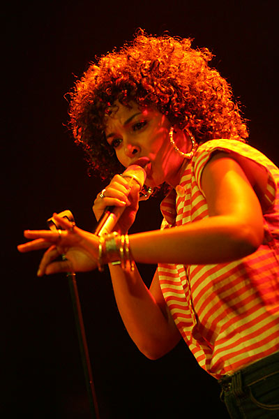 Joy Denalane – (1/11) – Kurz bevor die neue Single "Let Go" erscheint ...