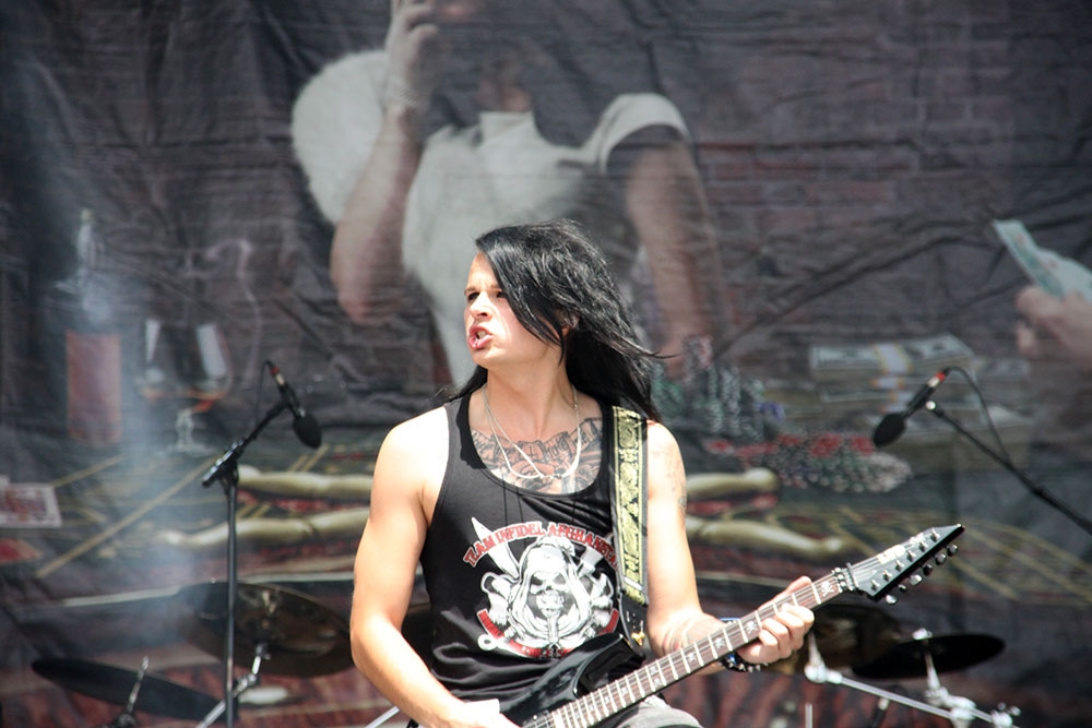 Kissin' Dynamite – Jim Müller (4/12) – laut.de – Foto