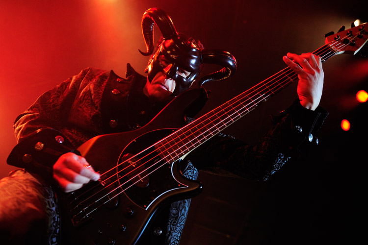 LaFee – ...gingen vom ersten Song an sehr textsicher mit. (2/10) – laut ...